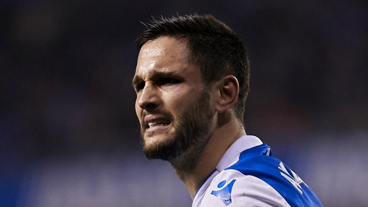 Florin Andone va rata primul meci al sezonului din Premier League