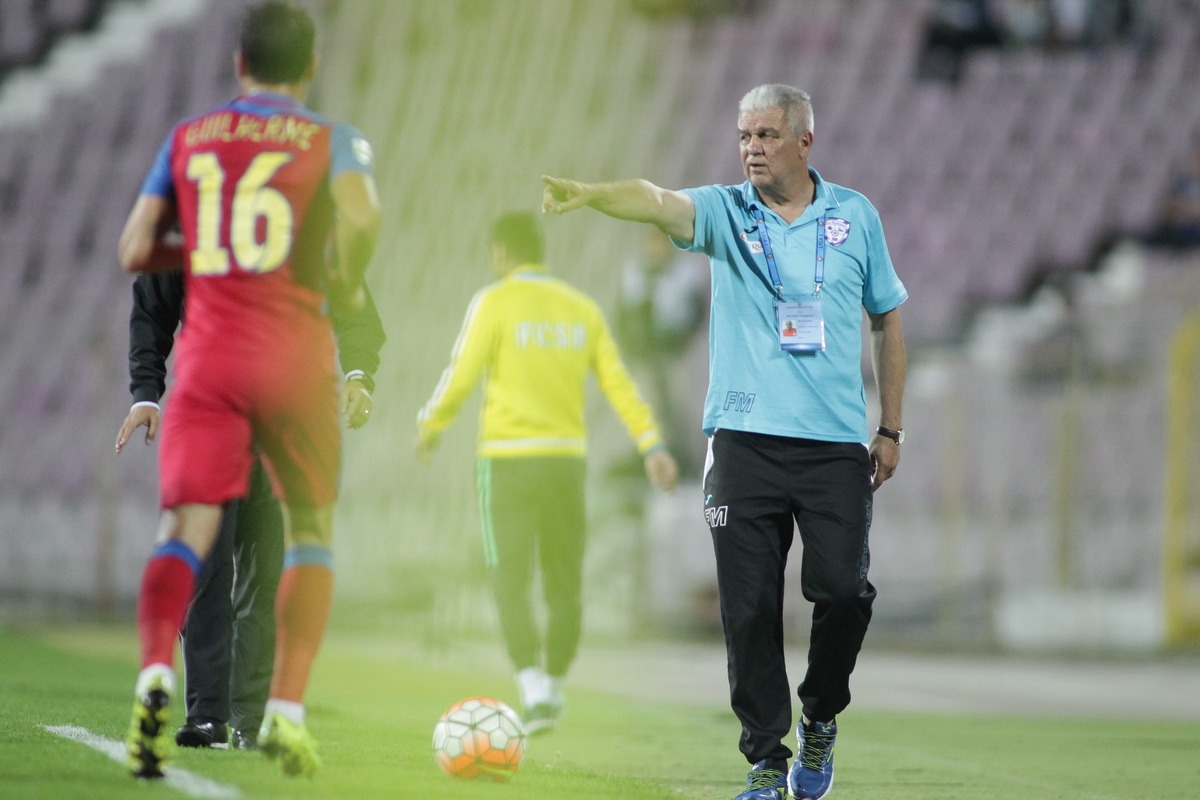 Un antrenor important din fotbalul românesc împliește astăzi 67 de ani ...